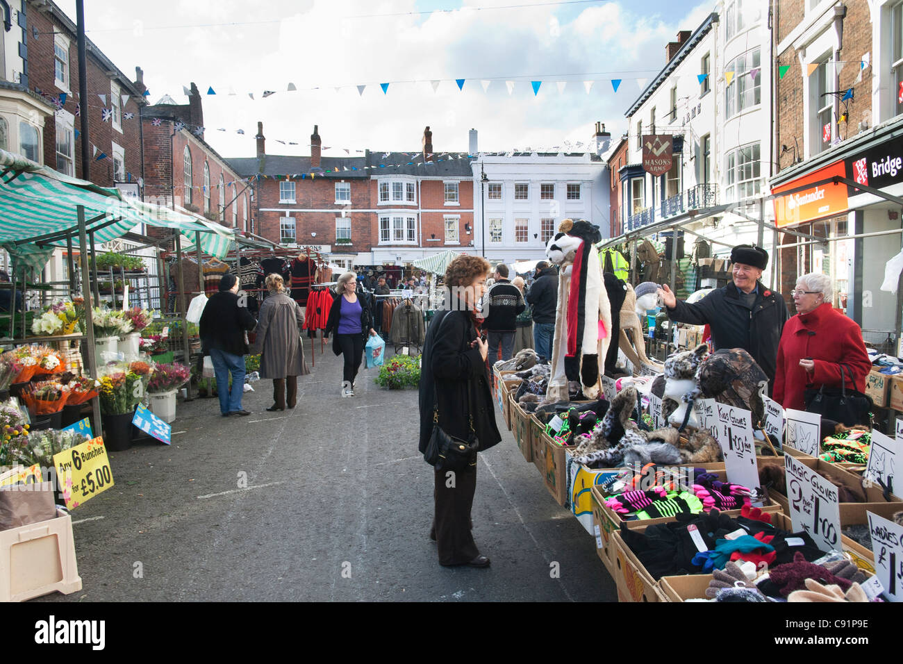 A busy market day Stock Photo - Alamy
