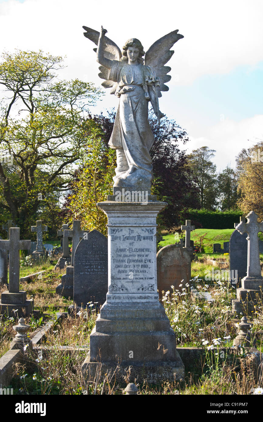 Carved angel gravestone Stock Photo - Alamy