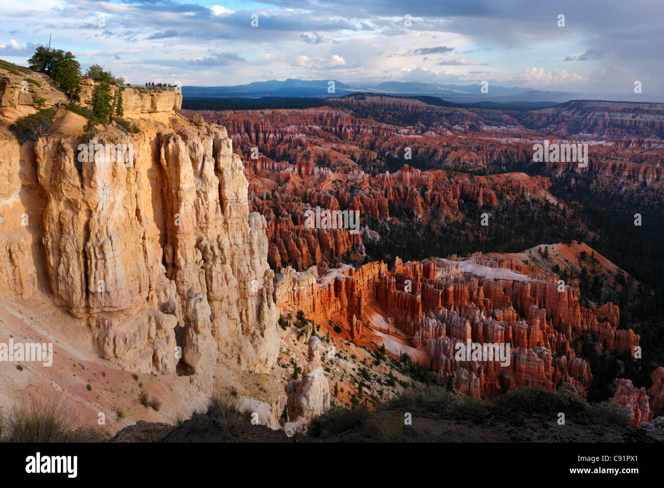 The Bryce Point overlook, Bryce Canyon National Park Stock Photo - Alamy