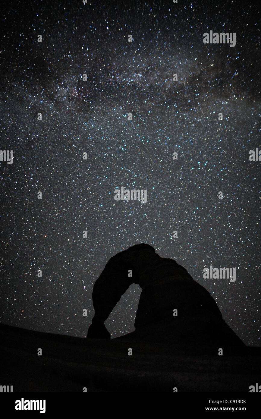 Delicate Arch below the stars, Arches National Park Stock Photo - Alamy