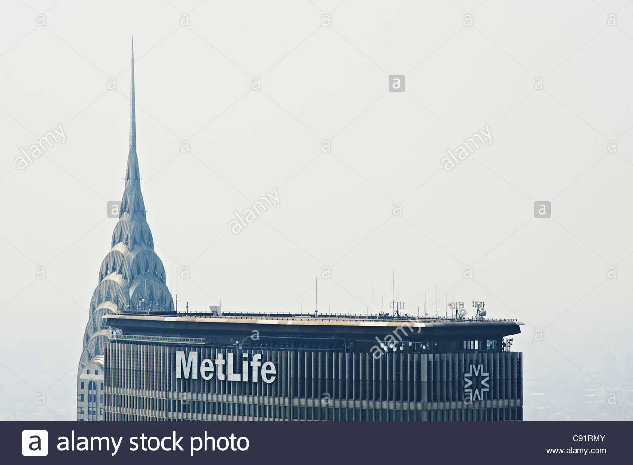 Skyline And Metlife Building High Resolution Stock Photography and ...
