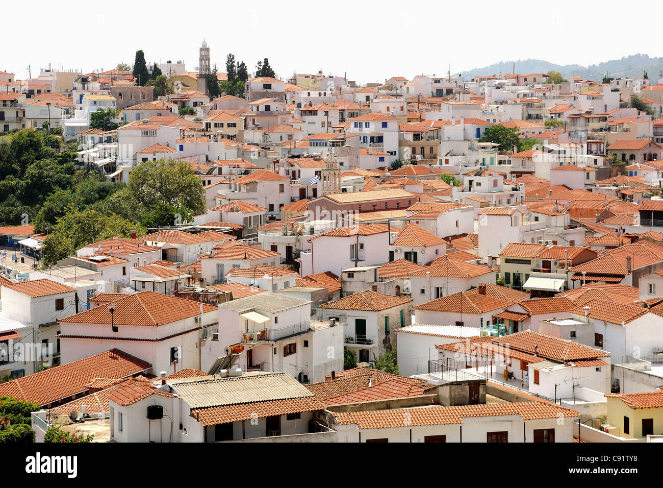 Blue sky greek island rooftops hi-res stock photography and images - Alamy