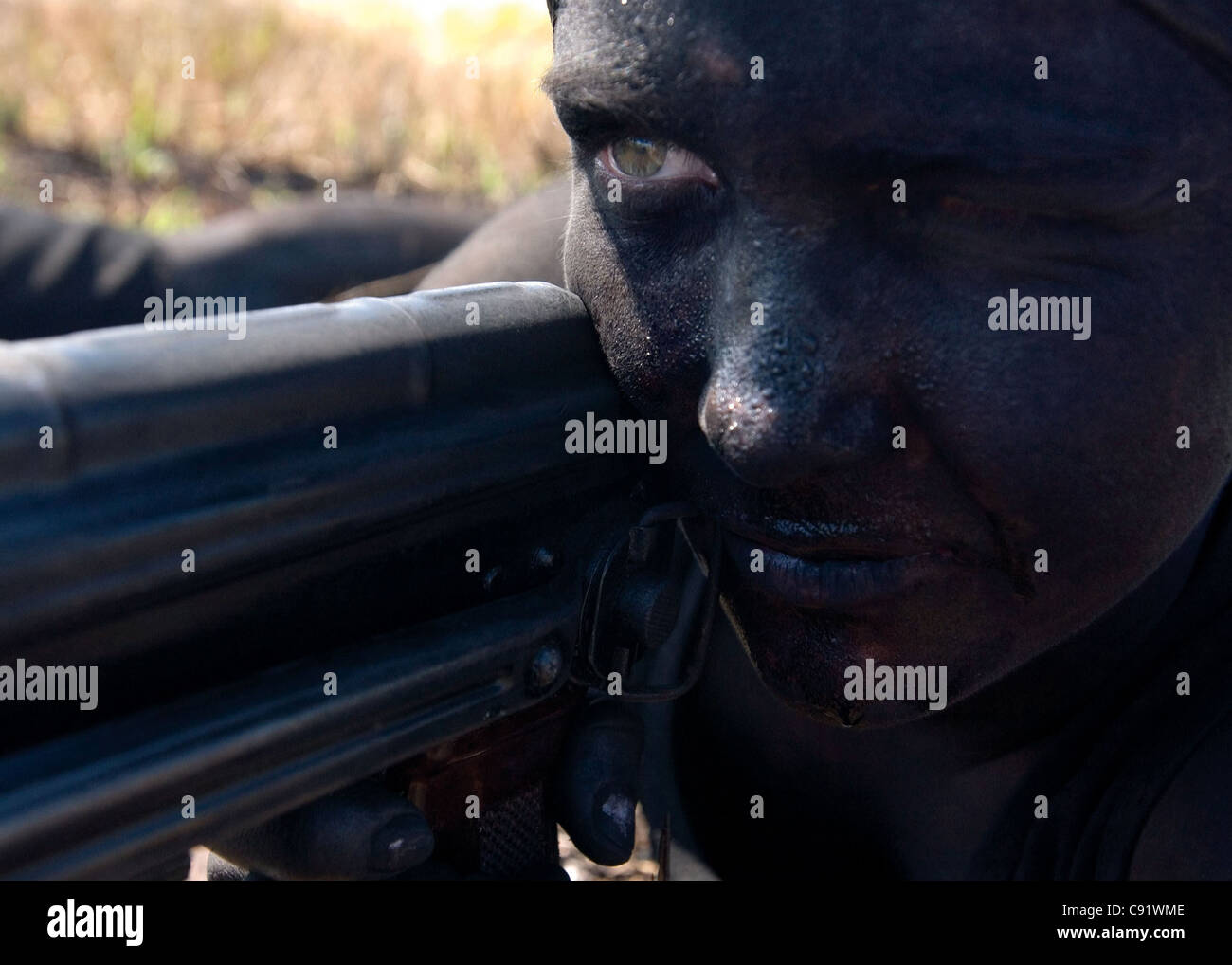 Cuban soldier firing gun hi-res stock photography and images - Alamy