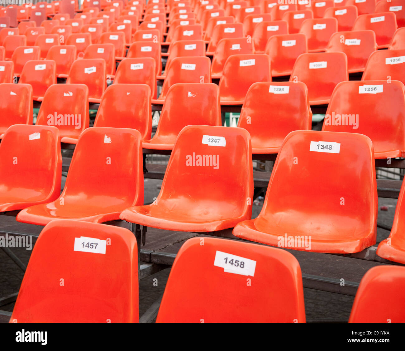 Spectator seating hi-res stock photography and images - Alamy