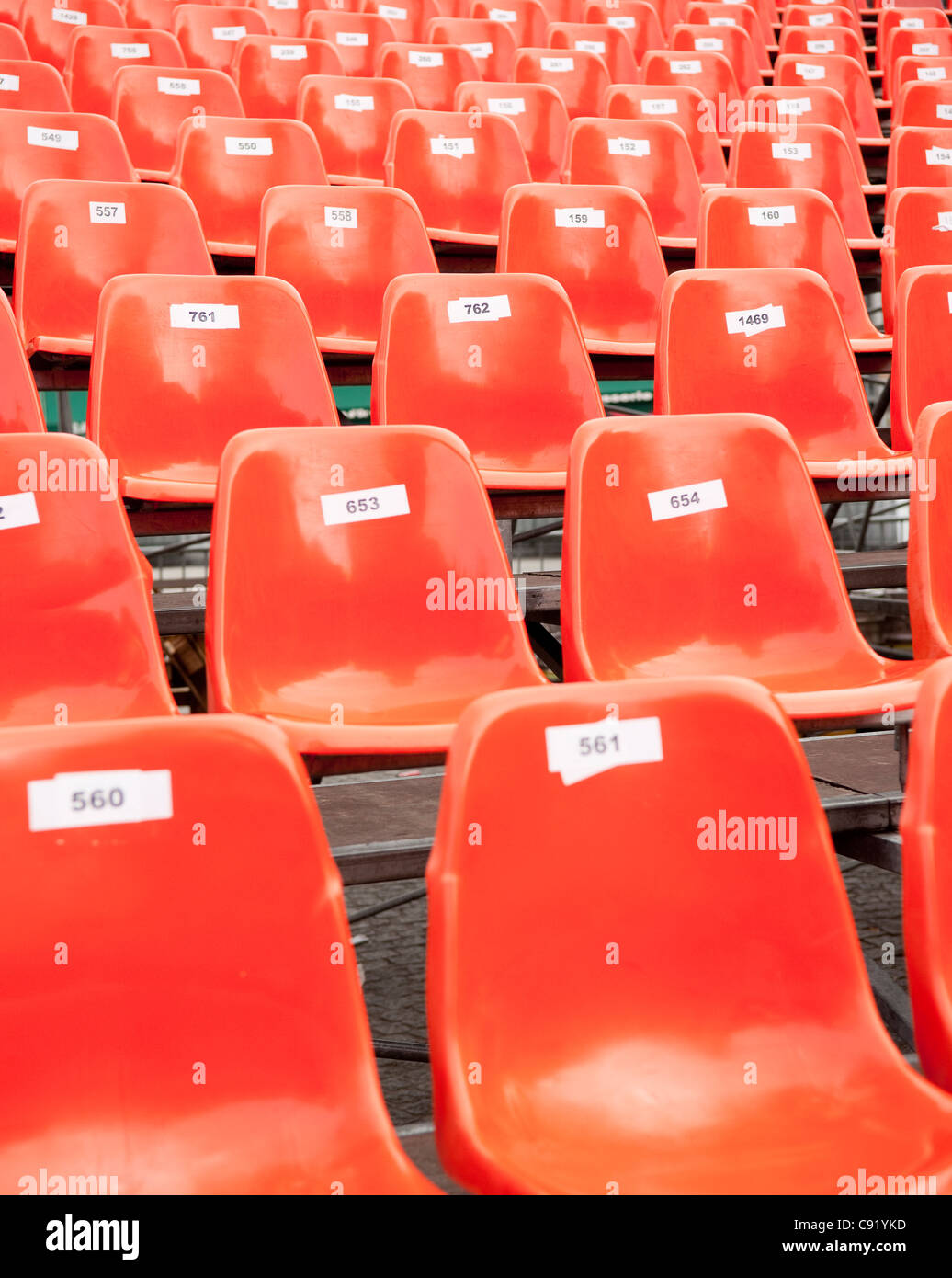 Spectator seating hi-res stock photography and images - Alamy