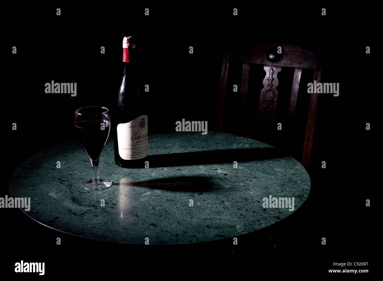 Drunk posh hi-res stock photography and images - Alamy