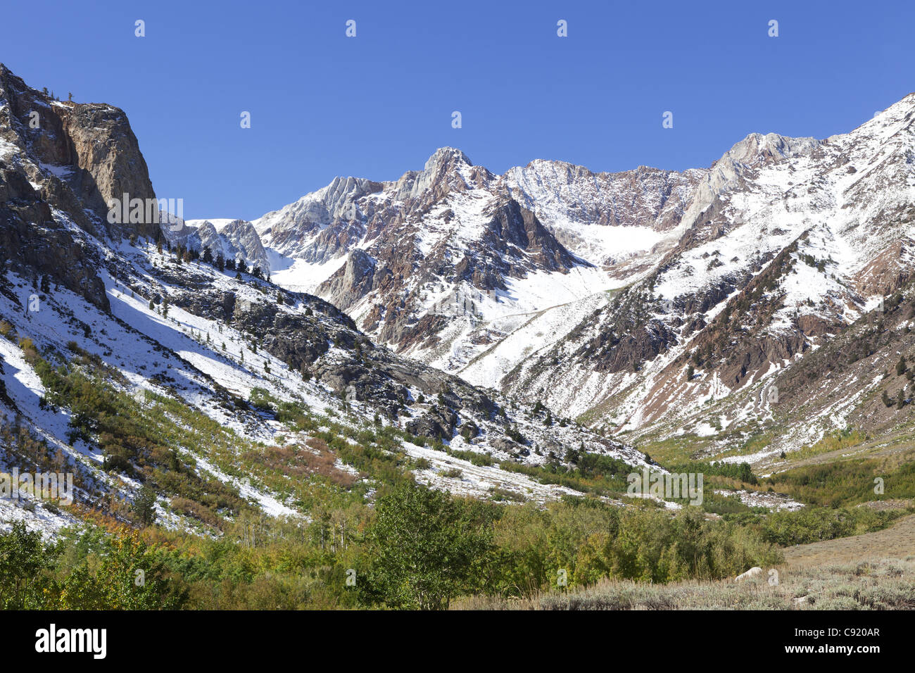 Early autumn snow in McGee Canyon in eastern Sierra Nevada mountains of ...