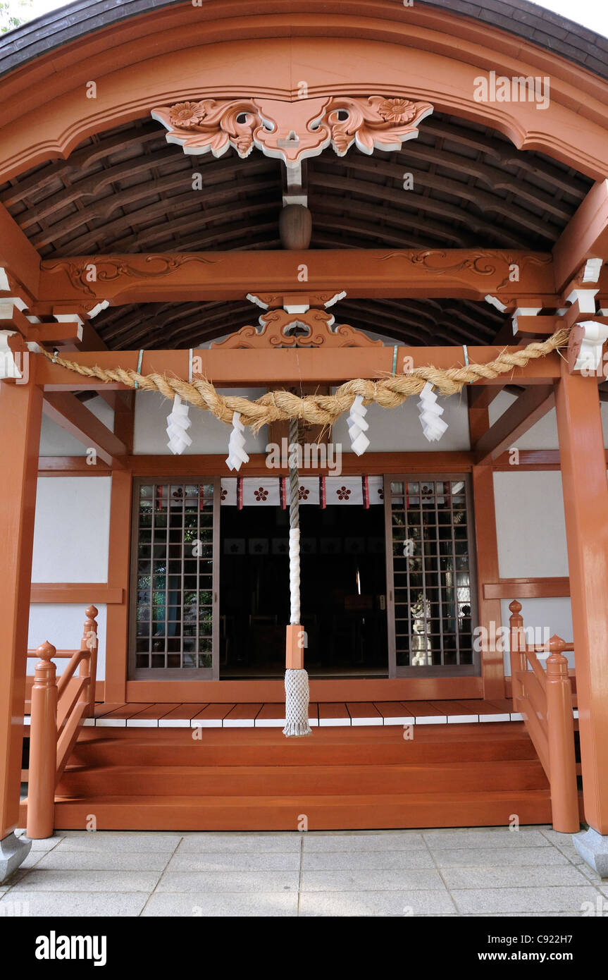 Japanese shinto rope High Resolution Stock Photography and Images - Alamy