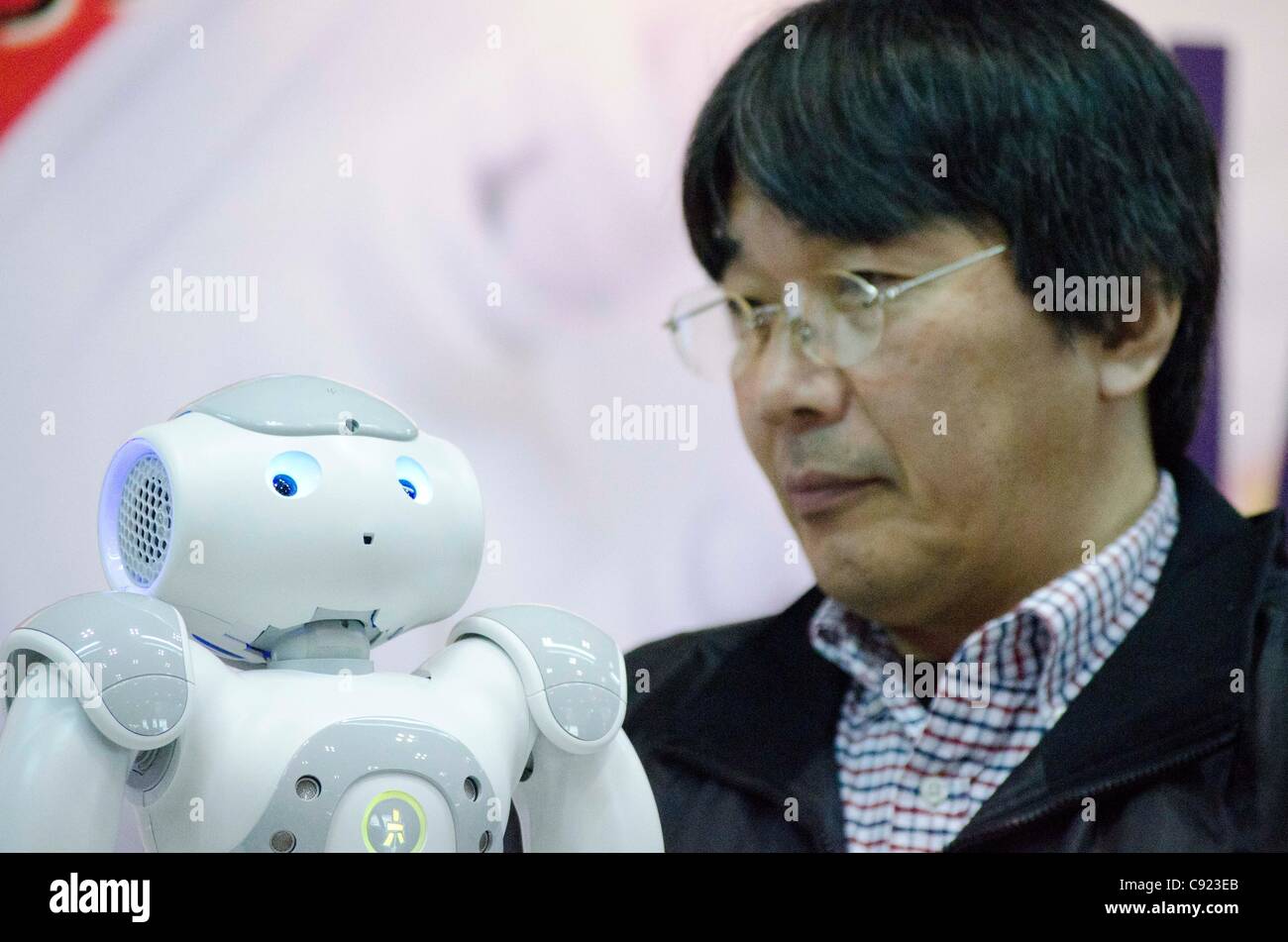 November 9th, 2011 : Tokyo, Japan. A newly invented robot is displayed ...