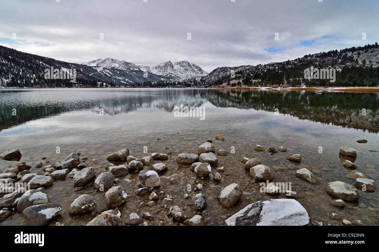 June Lake from June Lake Beach Campground Stock Photo - Alamy