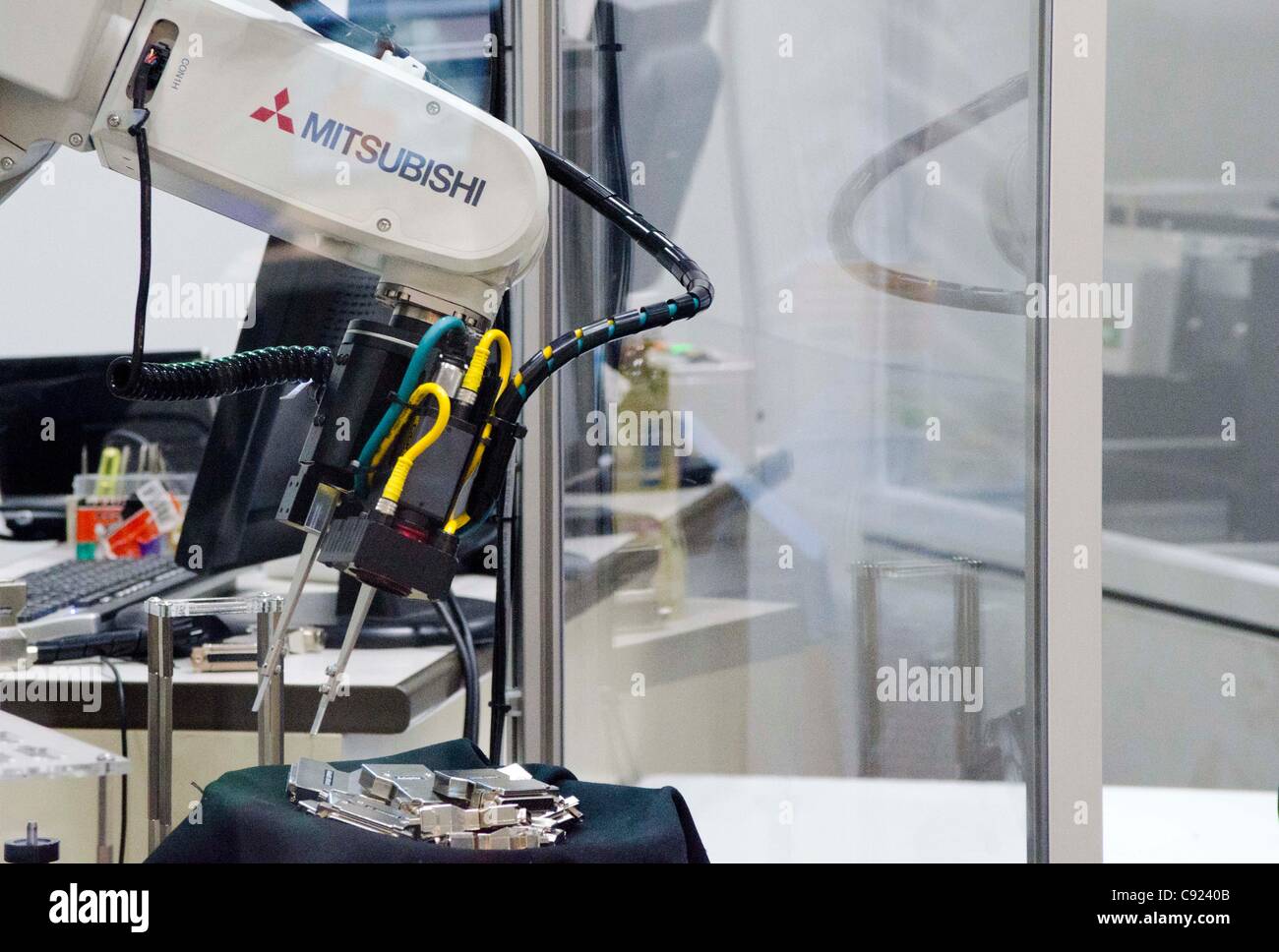 November 9th, 2011 : Tokyo, Japan. A newly invented robot performs ...