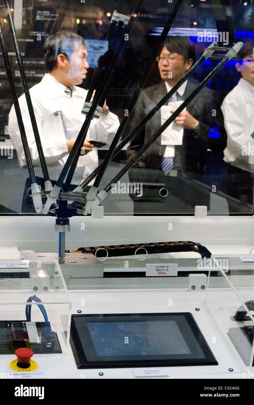 November 9th, 2011 : Tokyo, Japan â A newly invented robot performs ...