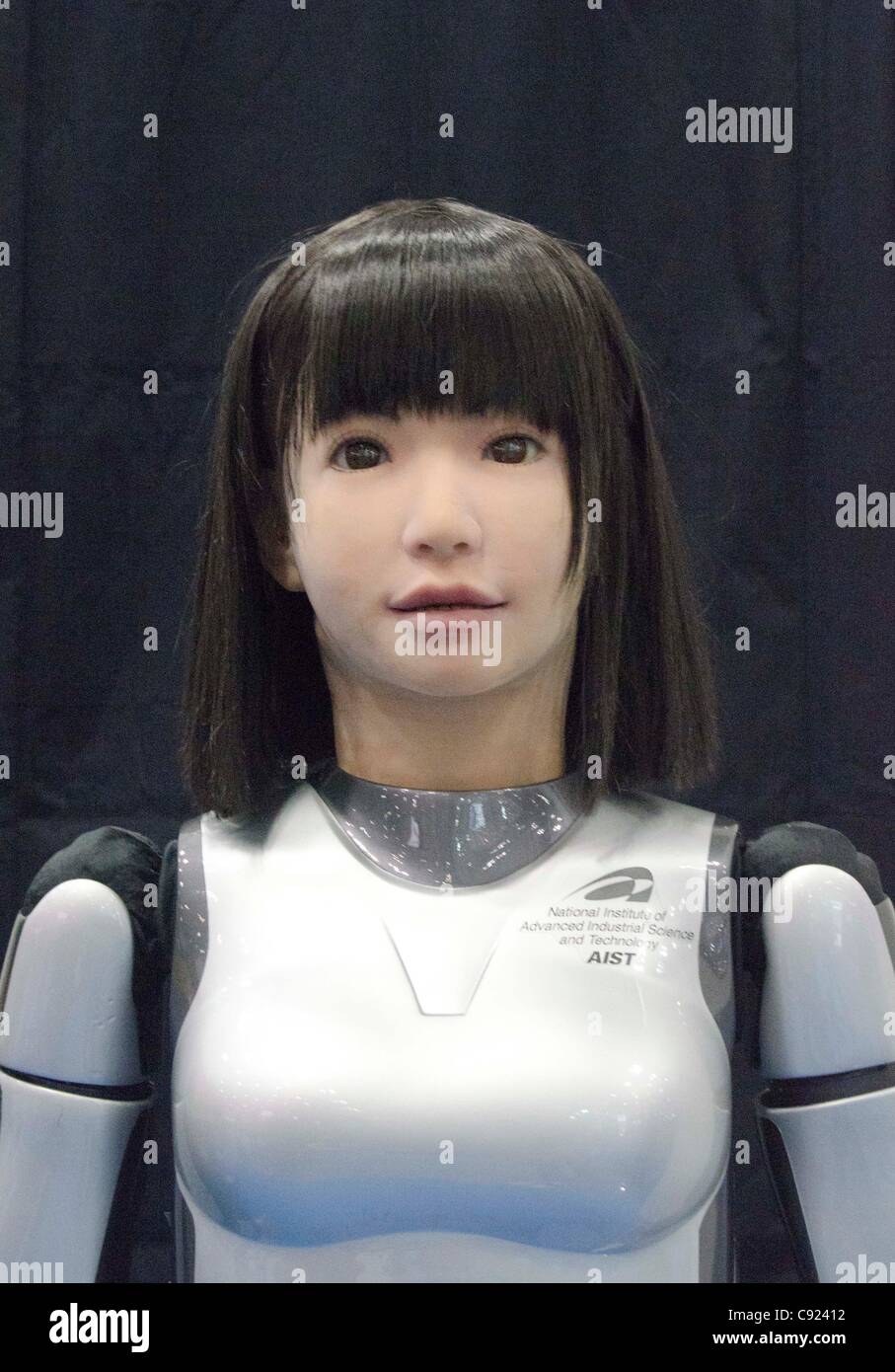 November 9th, 2011 : Tokyo, Japan â Cybernetic Human HRP-4C Miim ...