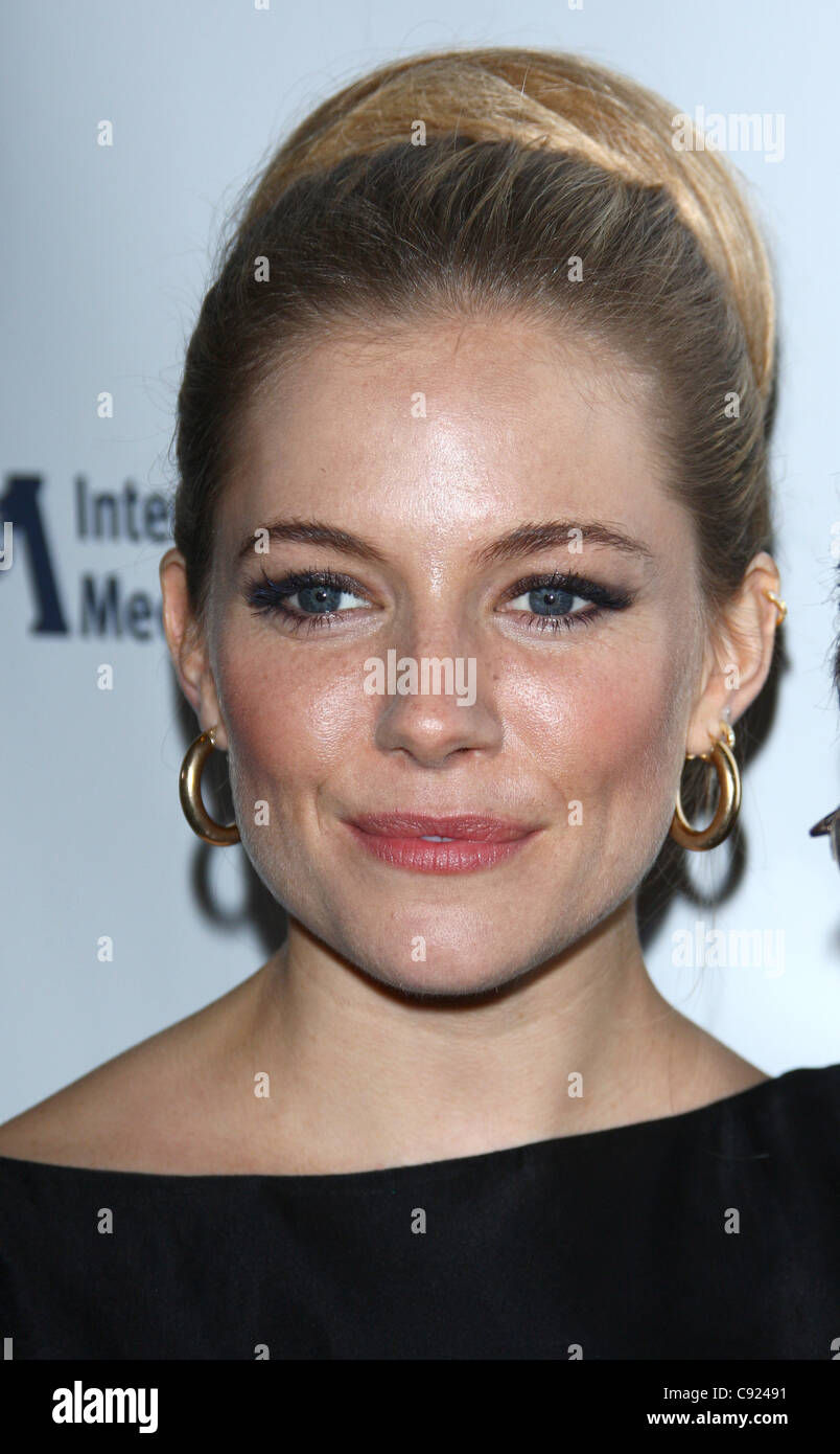 SIENNA MILLER INTERNATIONAL MEDICAL CORPS 2011 ANNUAL AWARDS ...