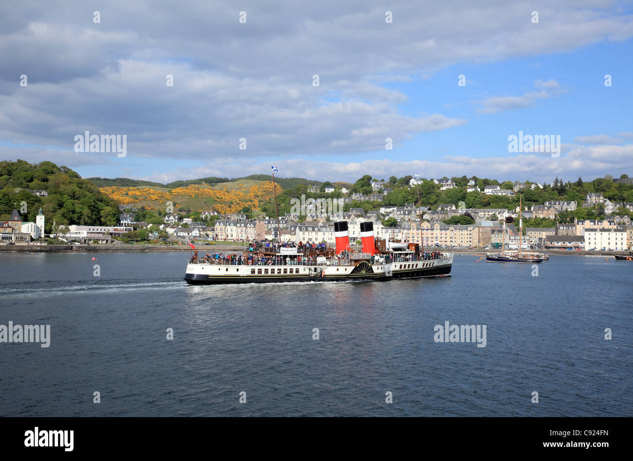 The Hebridean Island Ferry travels between the port of Oban and the ...