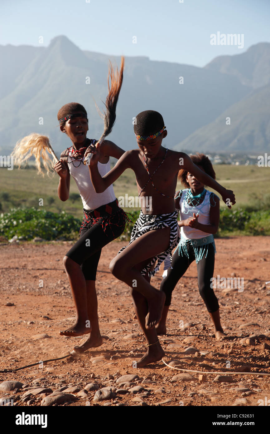 Xhosa dance hi-res stock photography and images - Alamy