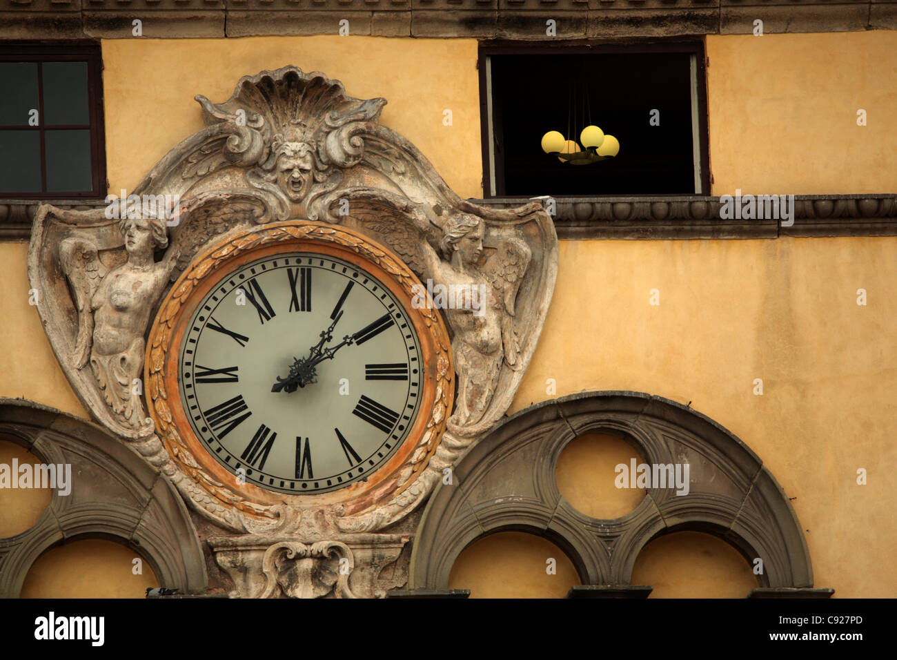 The Piazza San Michele stands on the site of the ancient Roman Forum at ...