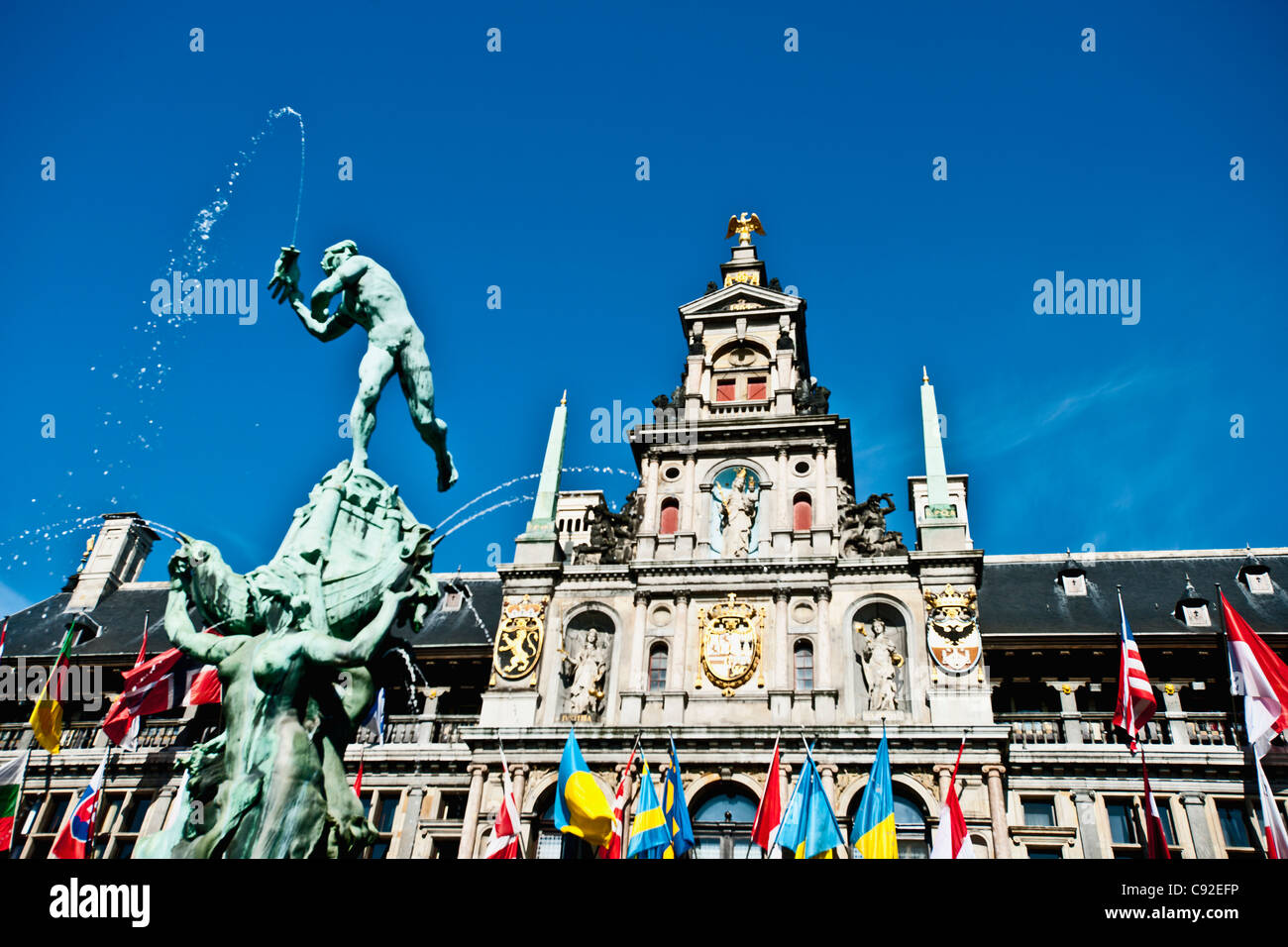 Fountain spewing water hi-res stock photography and images - Alamy