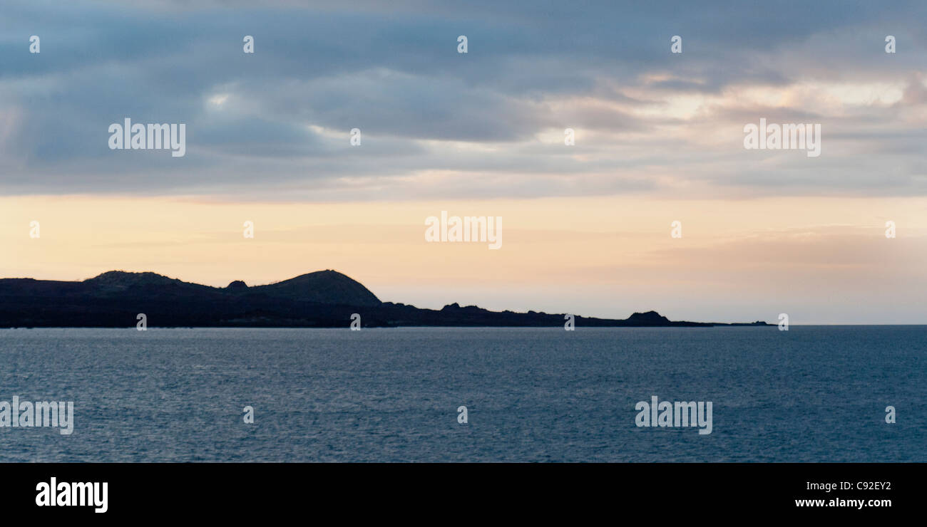 Sunset over the Pacific Ocean, Santiago Island, Galapagos Islands ...