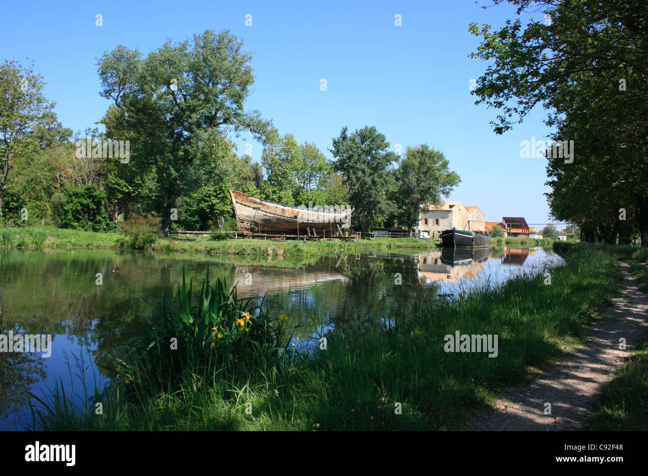 The Canal de la Robine was completed in the 18th century, which links ...