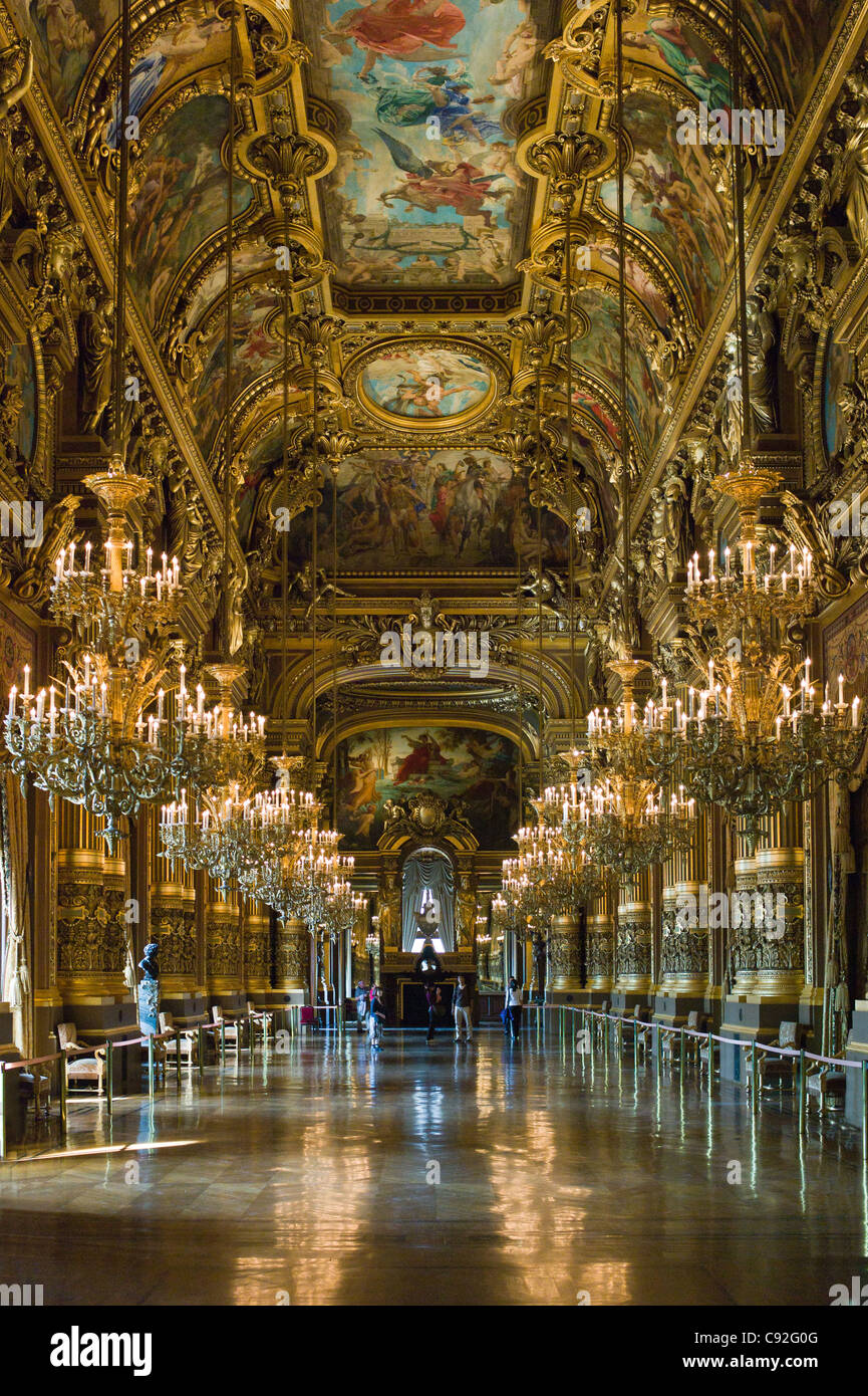 Paris, the Opéra Garnier palace, the great hall Stock Photo - Alamy