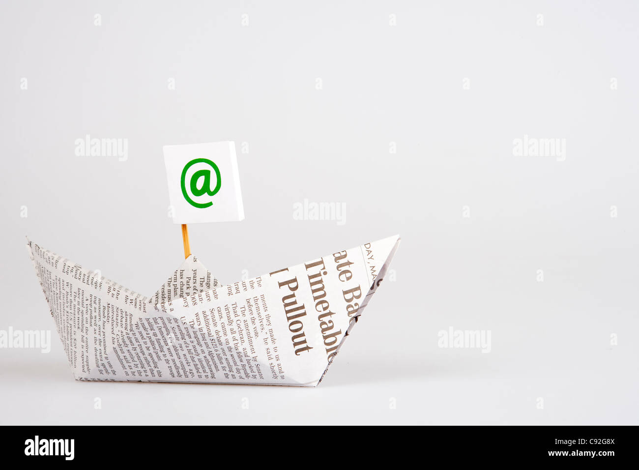 Newspaper boat hi-res stock photography and images - Alamy