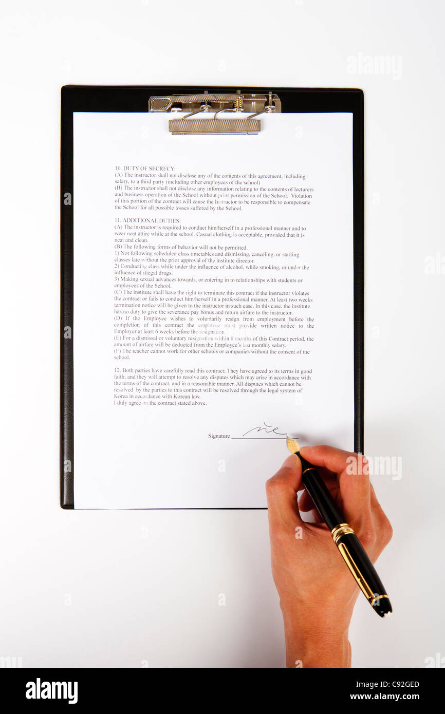 Fountain pen two people hi-res stock photography and images - Alamy