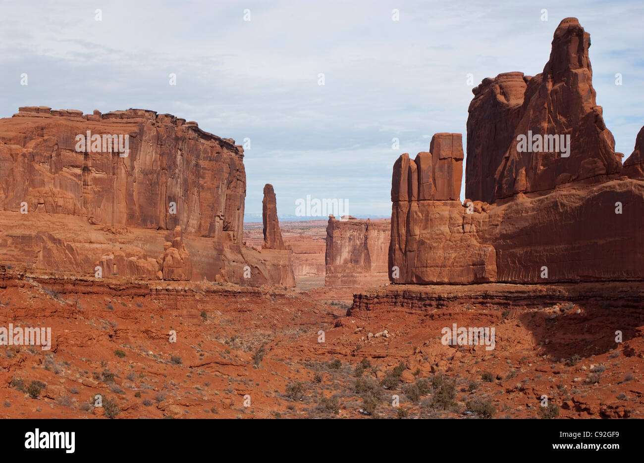 Natural erosion arches national park hi-res stock photography and ...