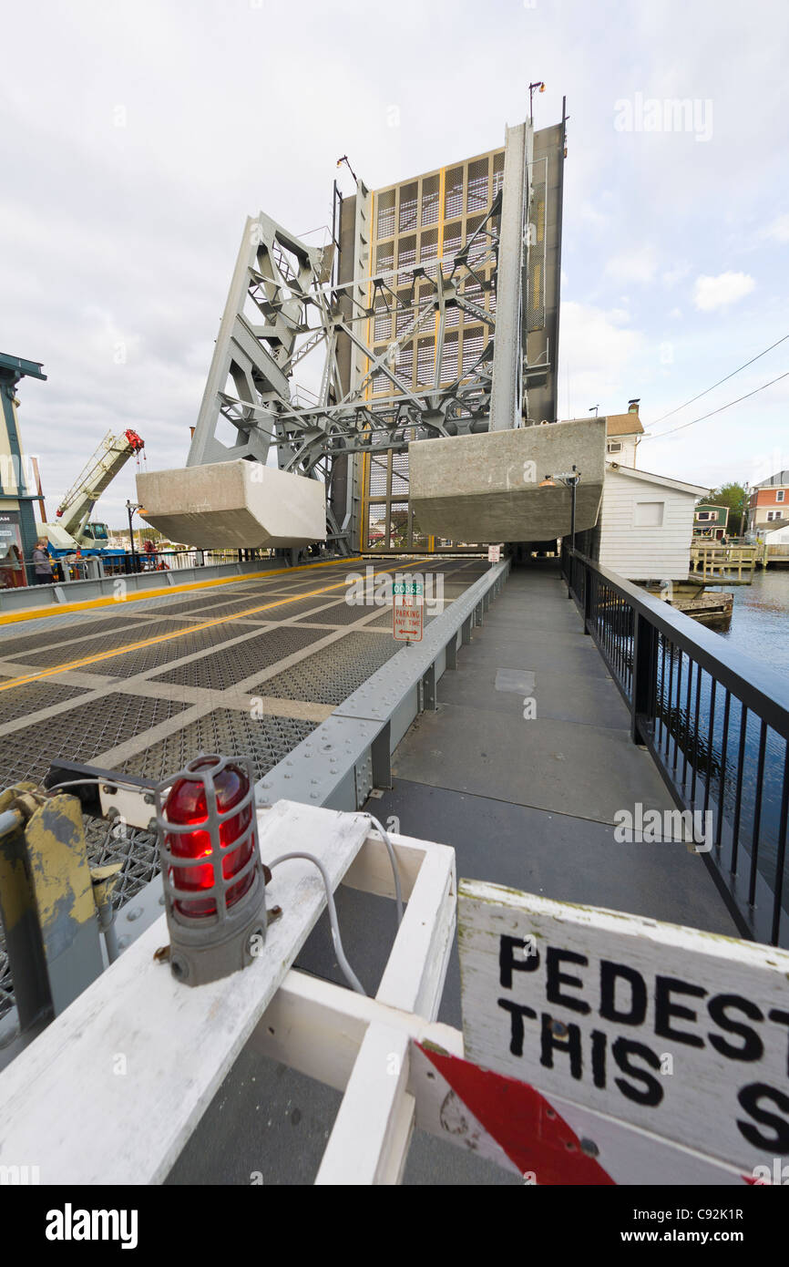 Mystic River Bascule Bridge built in 1922 over the Mystic River in Old ...