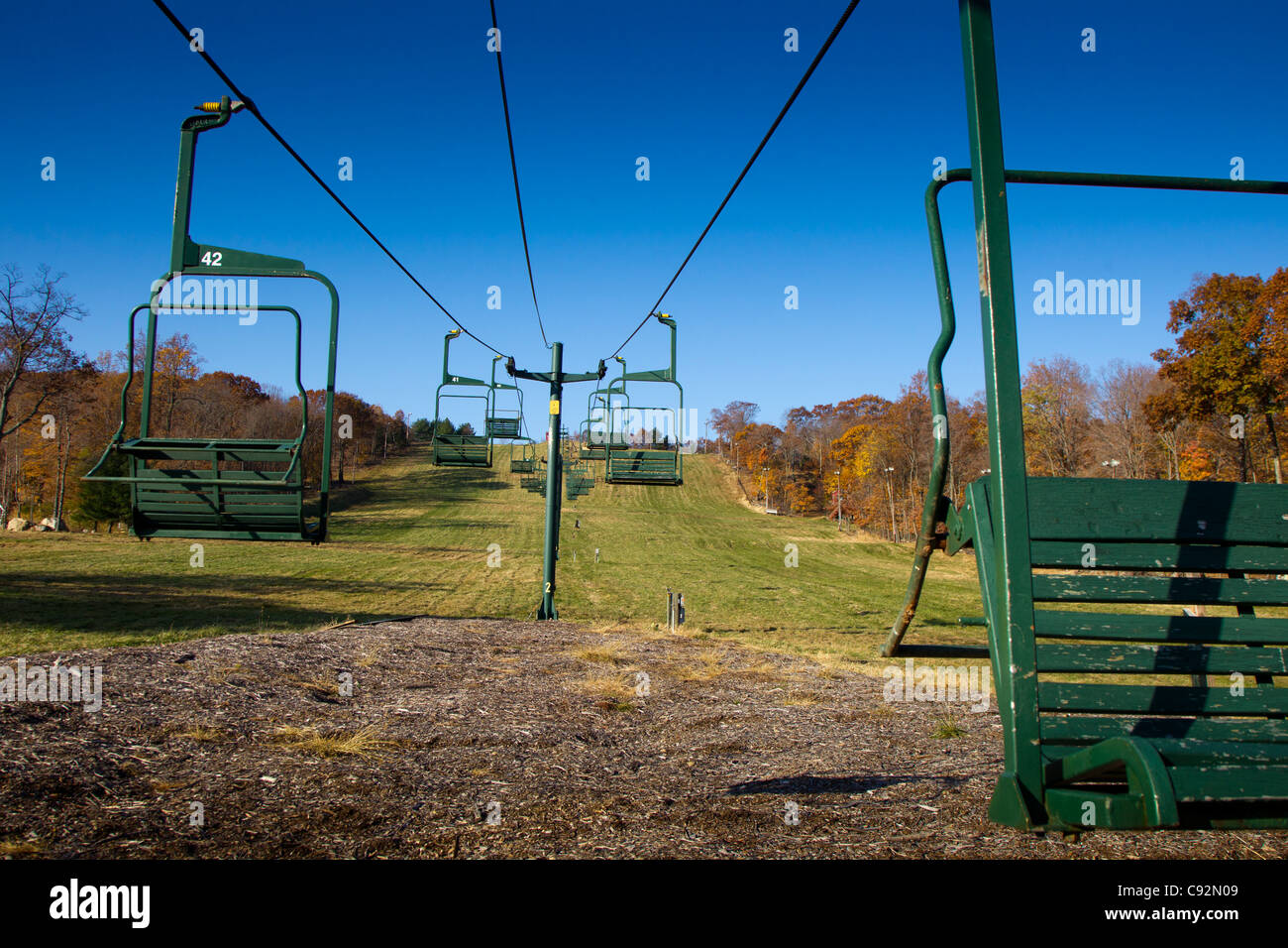 Chairlift ski resort hi-res stock photography and images - Alamy