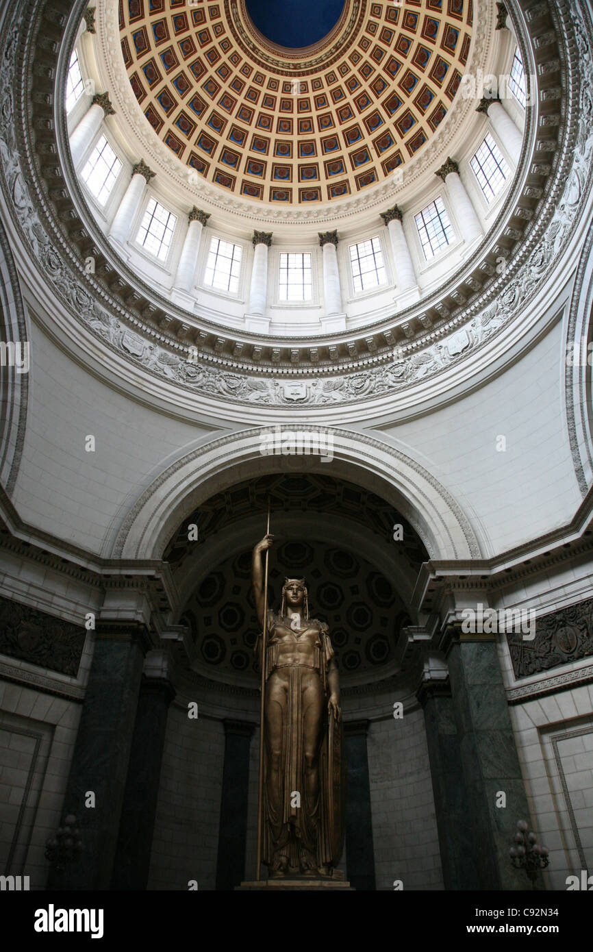Huge statue of the Republic by Angelo Zanelli in the main hall of the ...