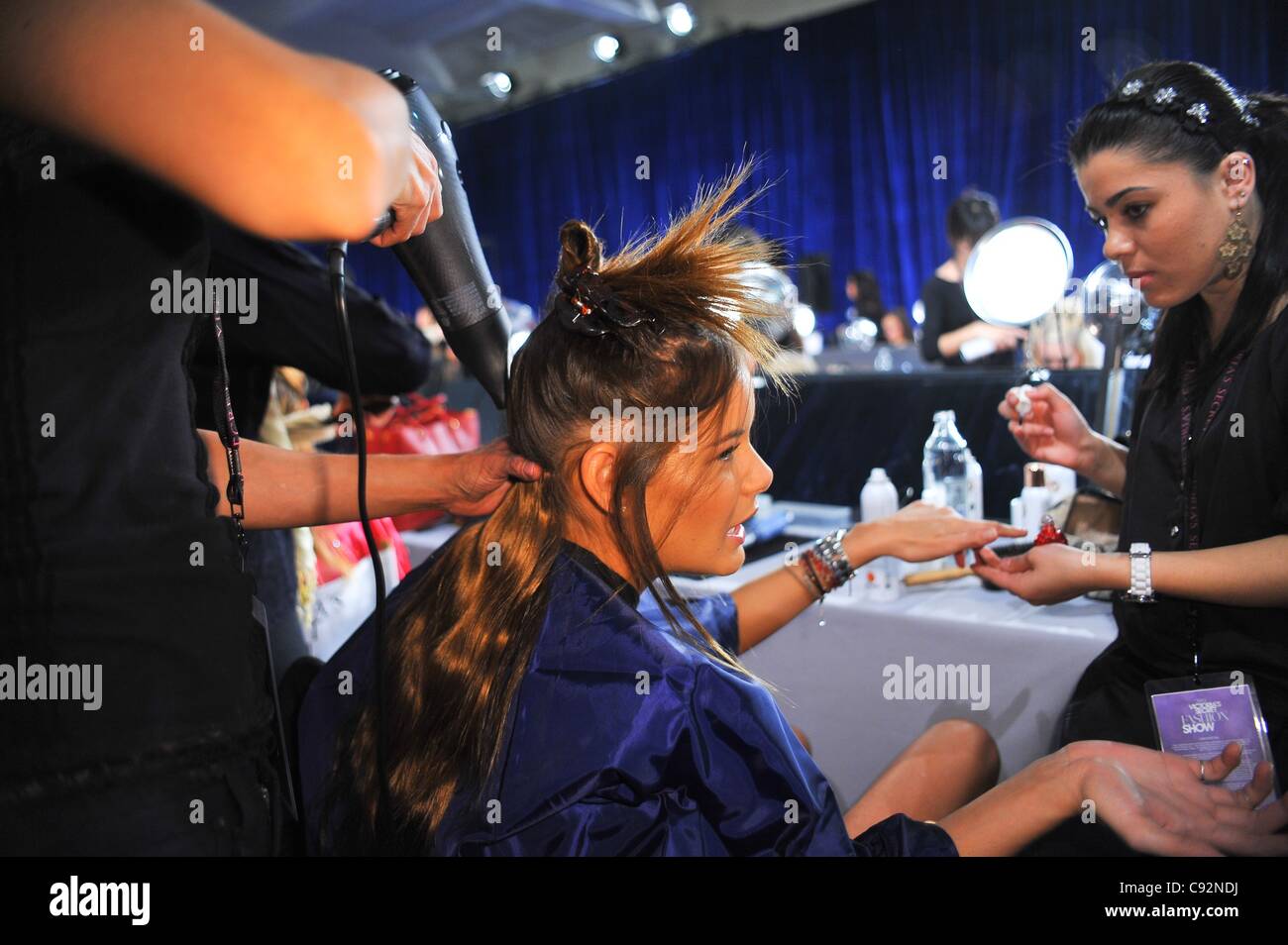 A Model in attendance for 2011 Victoria's Secret Fashion Show - Back ...