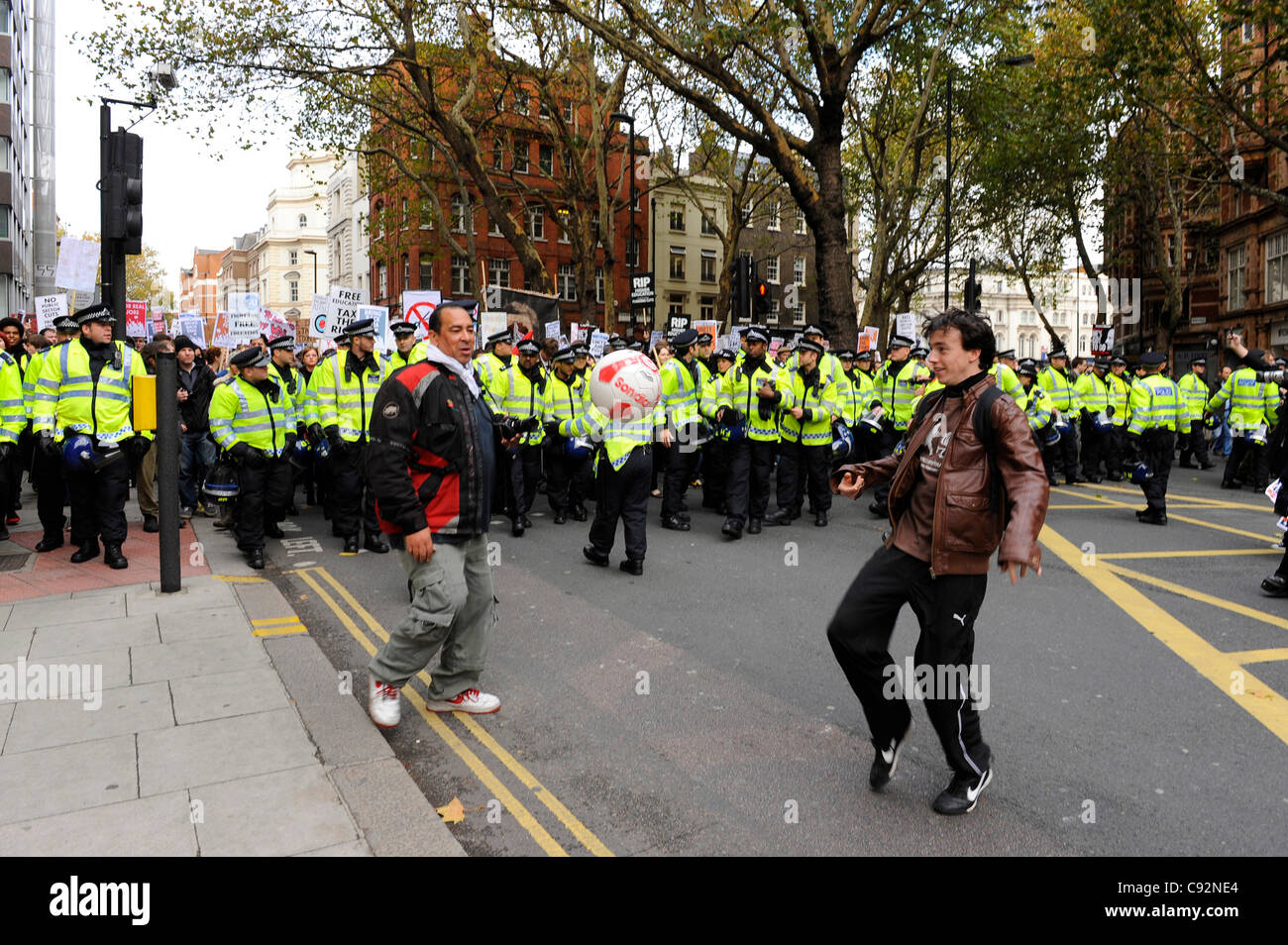 London, UK 9th Nov, 2011. Students march from University College of ...