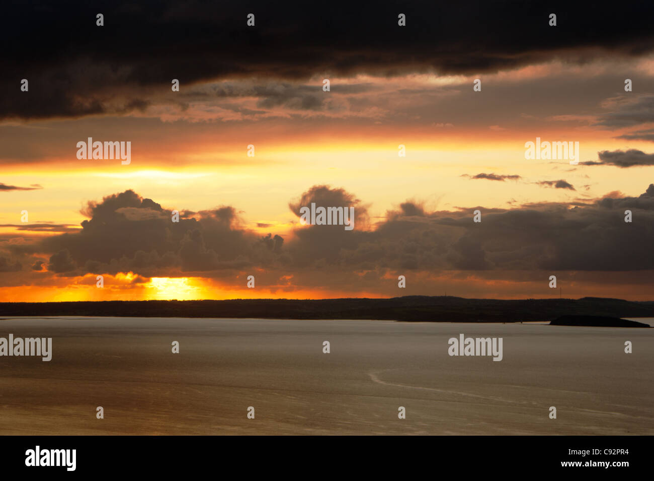 Sunset over anglesey hi-res stock photography and images - Alamy
