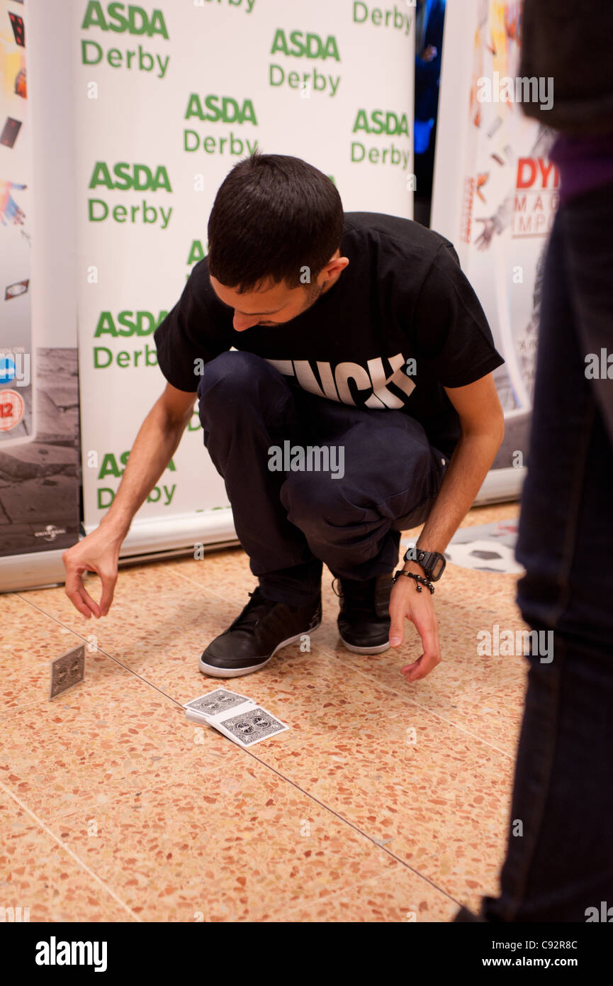 Dynamo Magician Logo