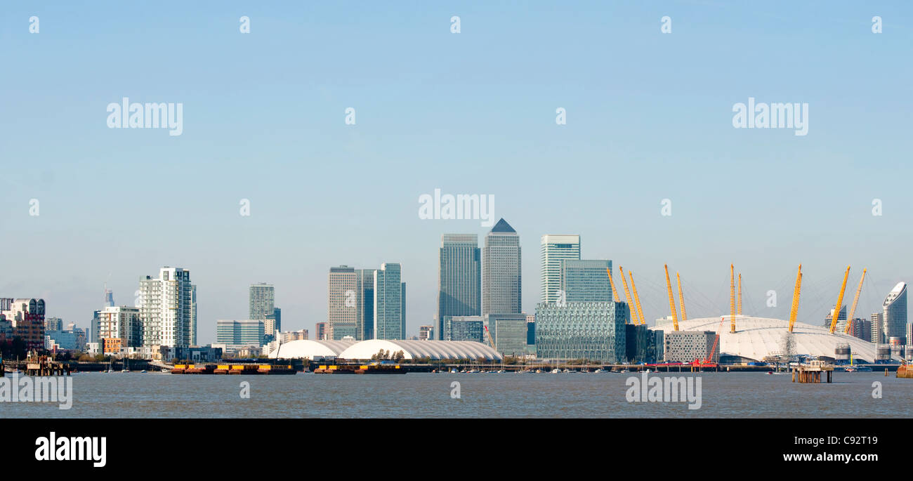 Canary wharf and the O2 arena Stock Photo - Alamy