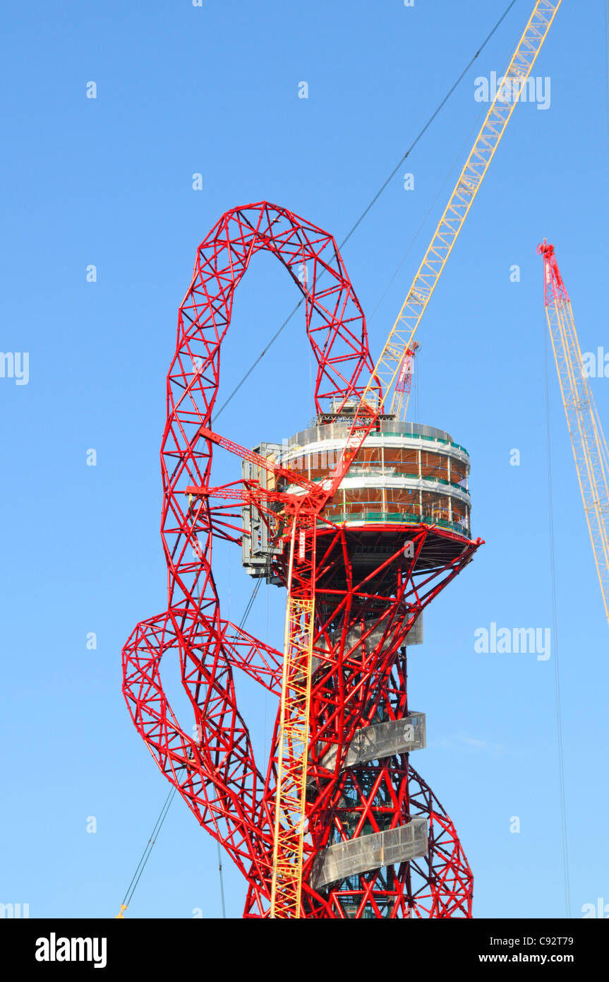 Construction arcelormittal orbit observation tower hi-res stock ...