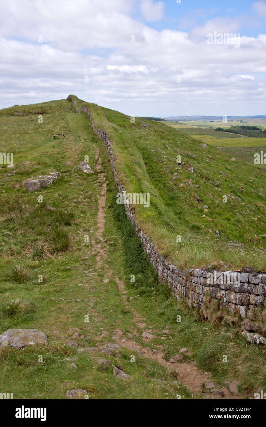 Hadrian's Wall was built by the Roman Empire across the width of what ...