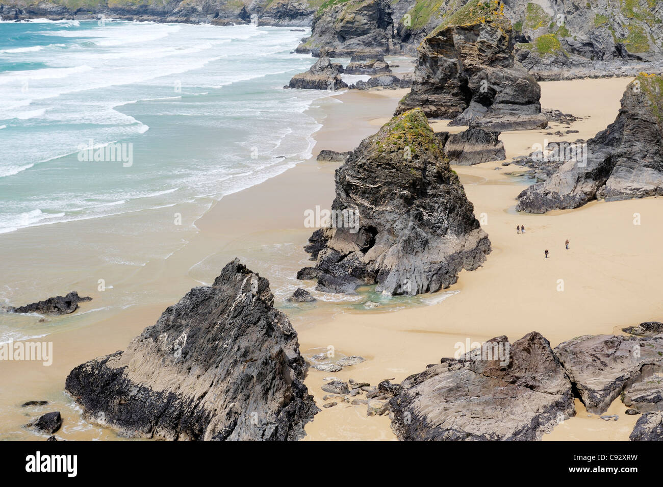 Sea stacks, cliffs and beach at Bedruthan Steps on the South West Coast ...