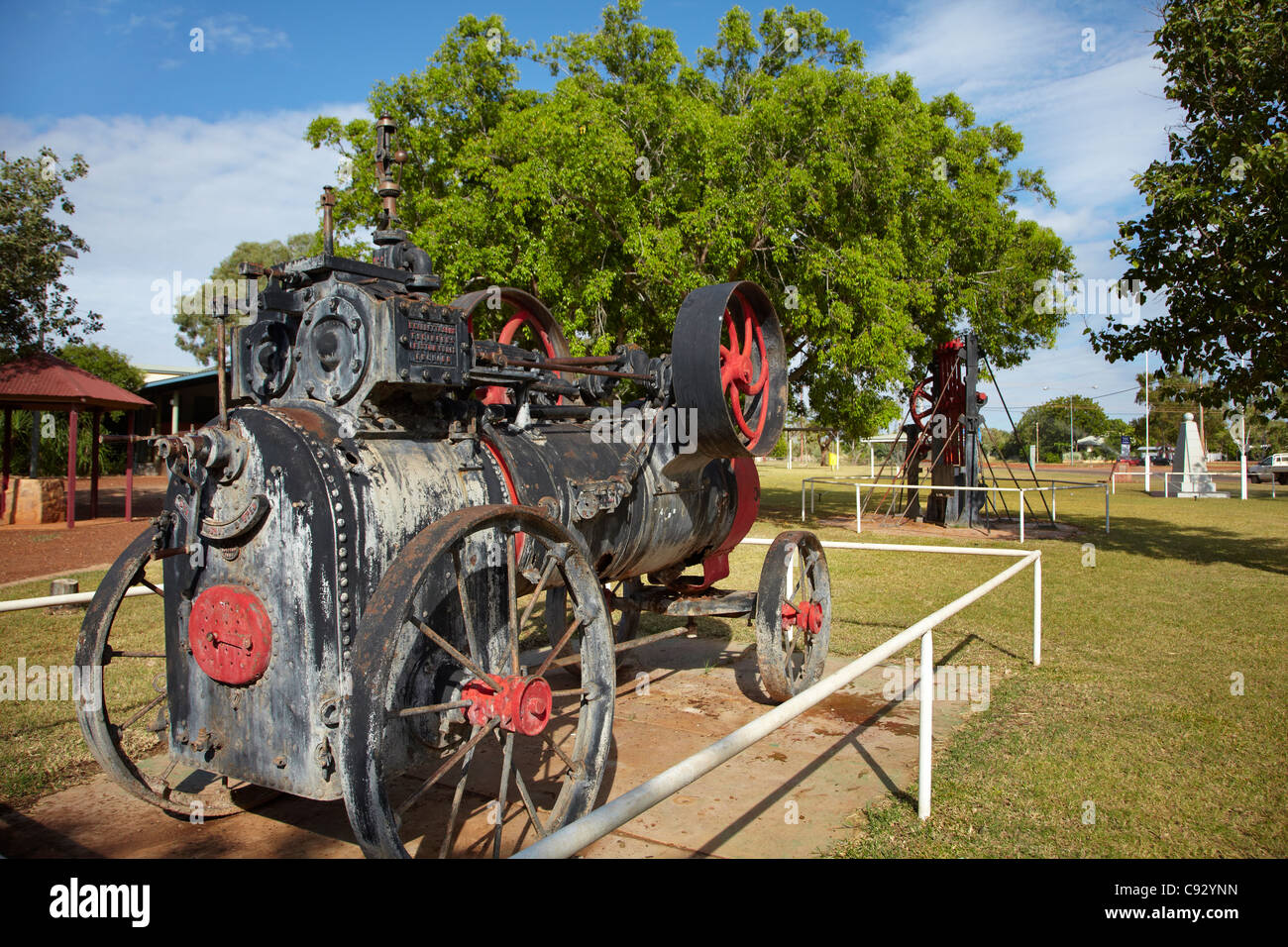 Old traction engine and gold rush relics, Memorial Park, Halls Creek ...