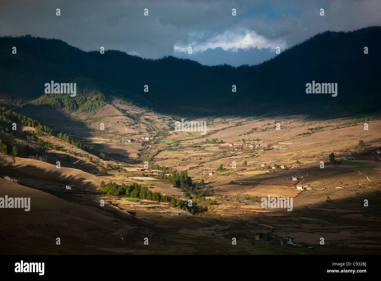 Phobjikha valley hi-res stock photography and images - Alamy