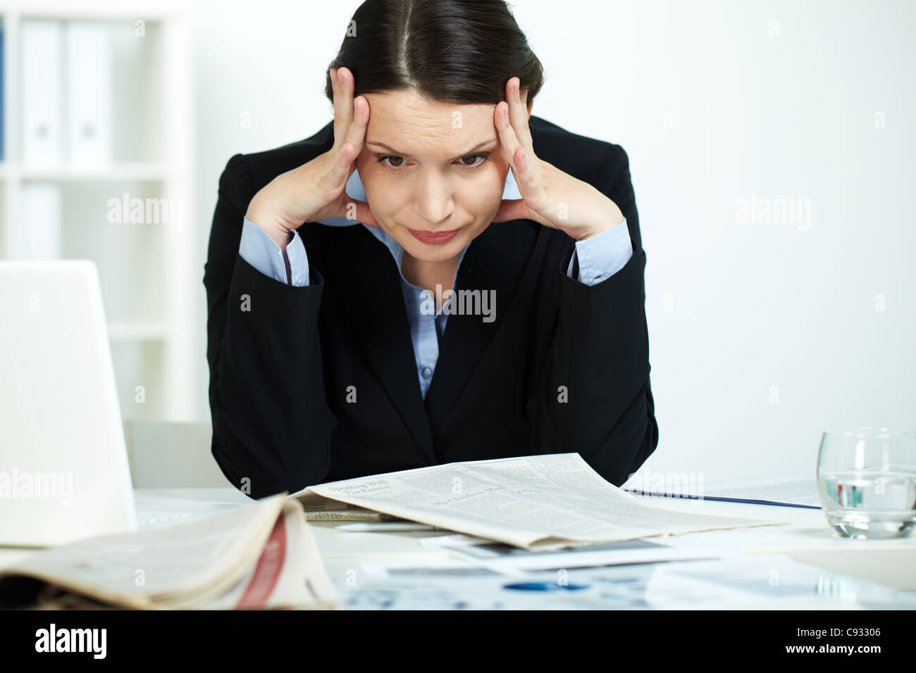 Portrait of stressed office worker in trouble Stock Photo - Alamy
