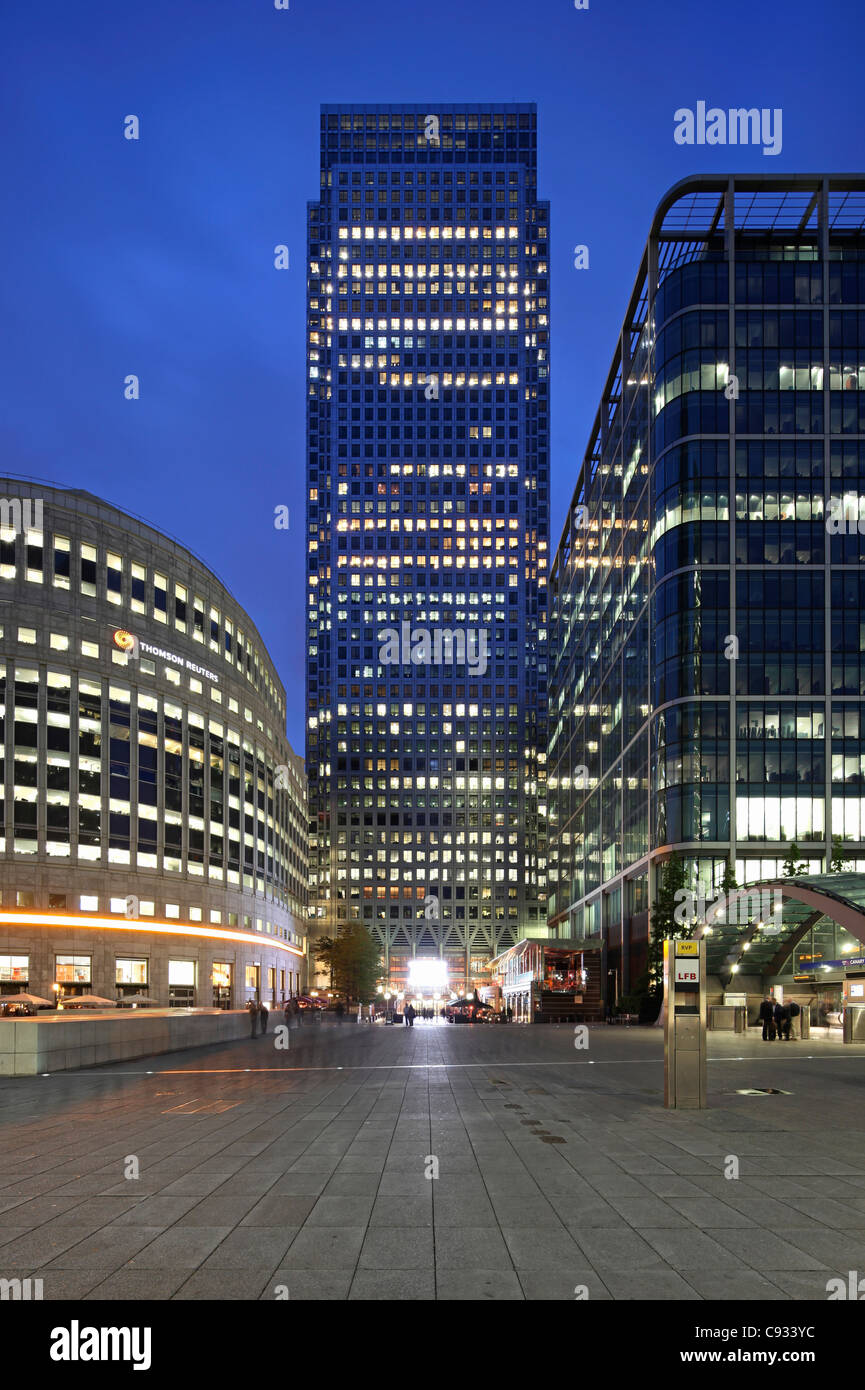 One Canada Square in London Canary Wharf is the second tallest building ...