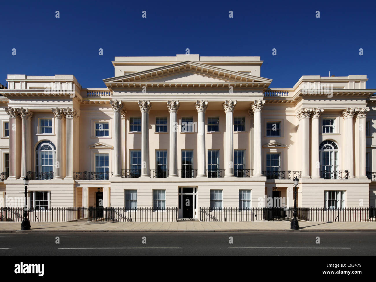 Outer circle hi-res stock photography and images - Alamy