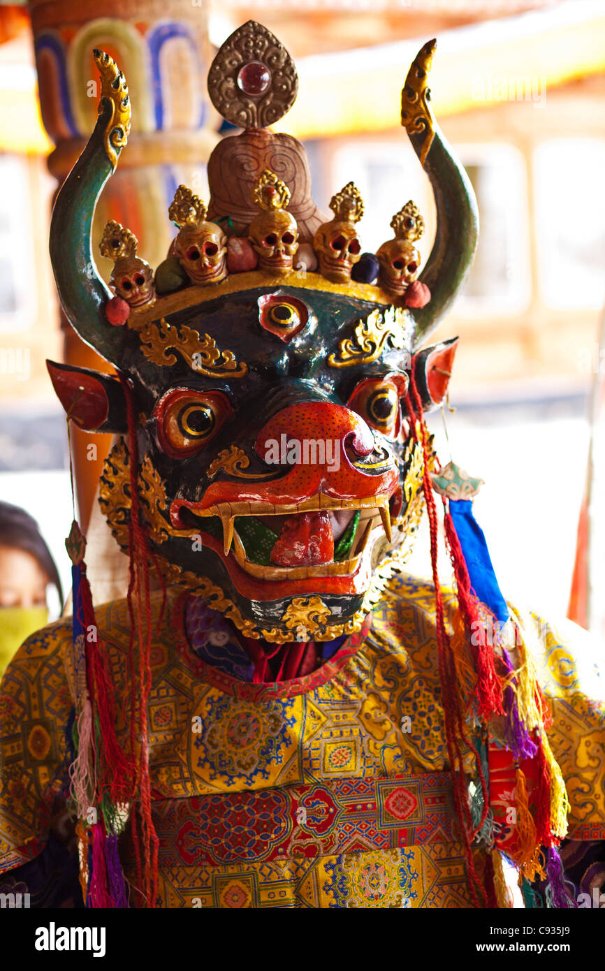 Buddhist monk in costume mask hi-res stock photography and images - Alamy