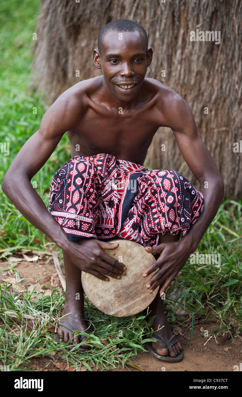 Bantu tribe hi-res stock photography and images - Alamy