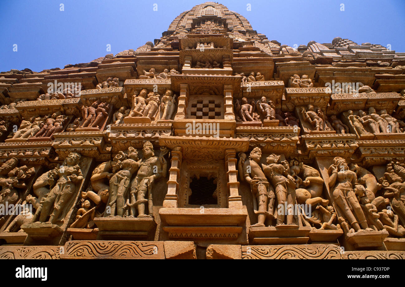 Adinath temple at khajuraho hi-res stock photography and images - Alamy