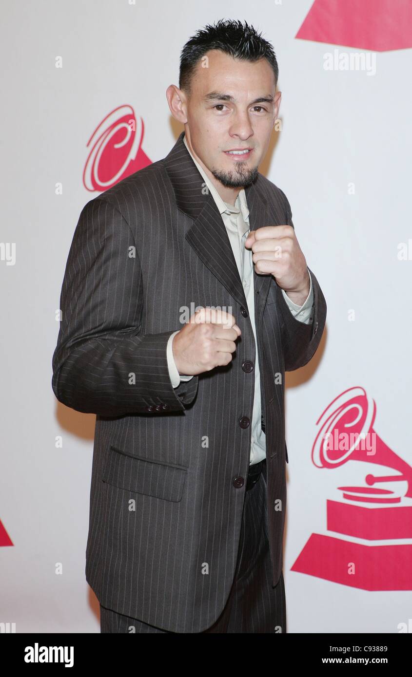Robert guerrero hi-res stock photography and images - Alamy