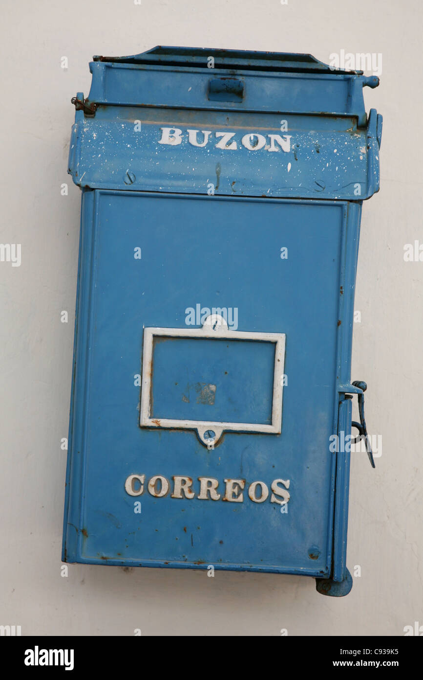 Old letterbox in Havana, Cuba Stock Photo - Alamy