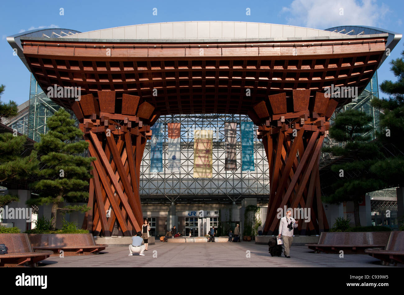 Japanese station kanazawa entrance arch hi-res stock photography and ...